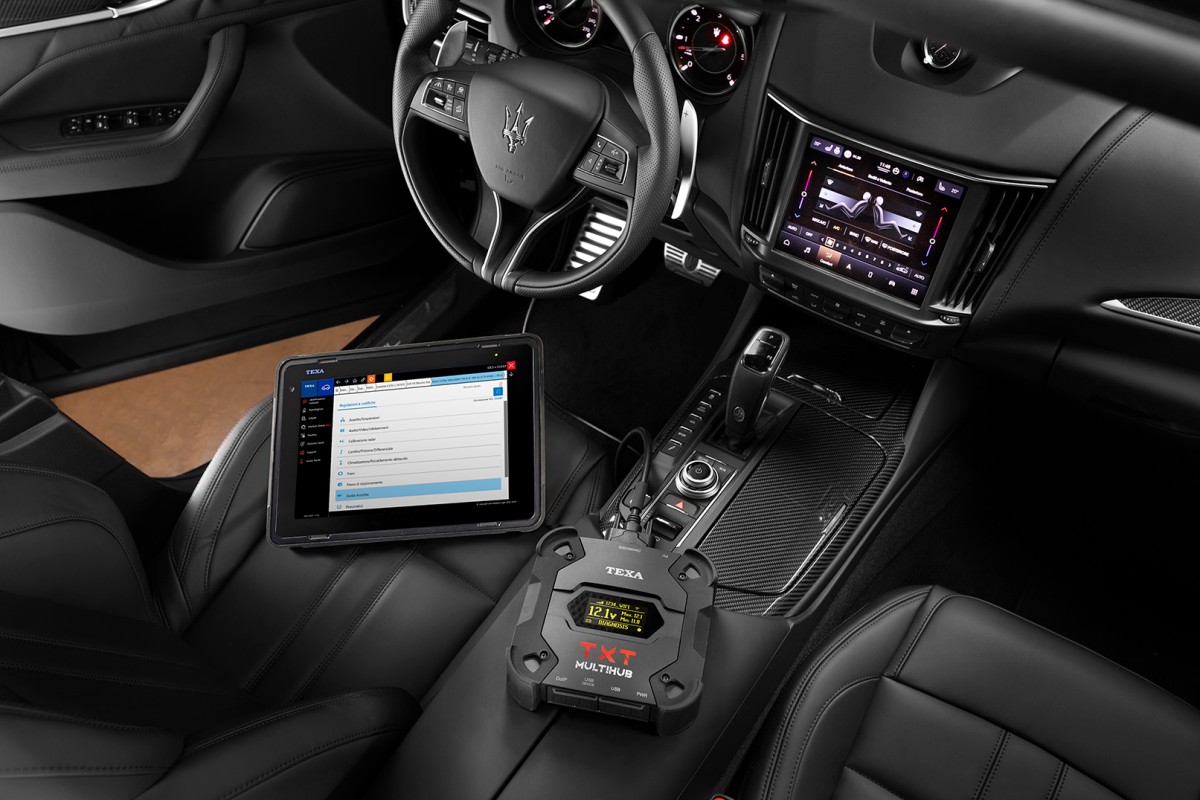 Pkw Diagnosegerät TEXA AXONE VOICE mit Navigator TXT Multihub 2